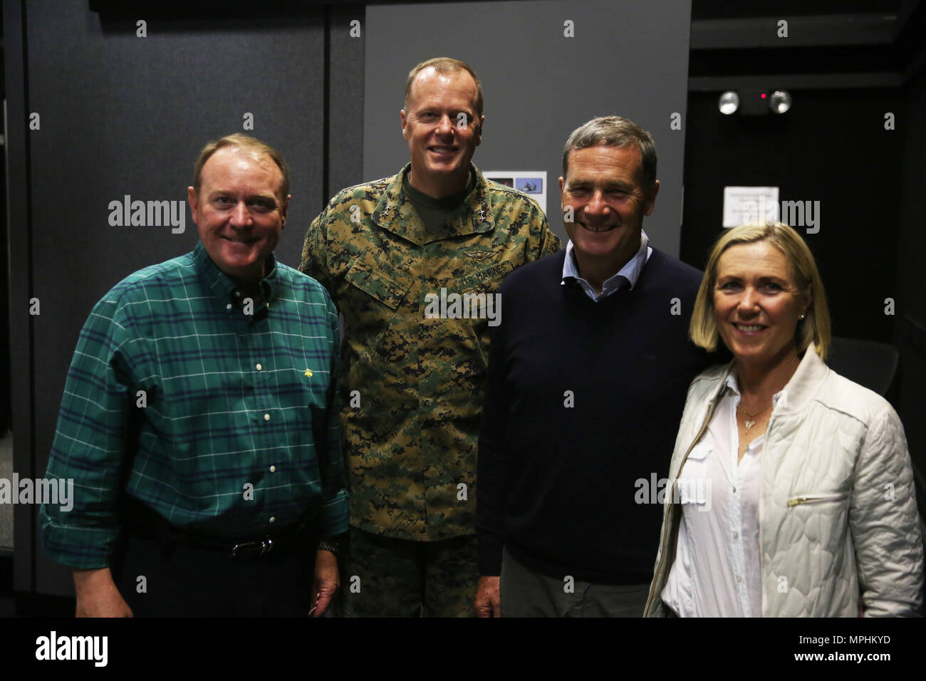 Maj gen mark wise hi-res stock photography and images - Alamy