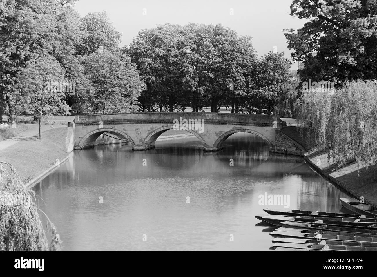 Trinity Bridge over the River Cam in Cambridge Stock Photo - Alamy