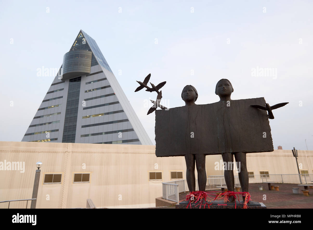 Futari (meaning Two People) statue at Aoiumi Park in Aomori, Japan ...