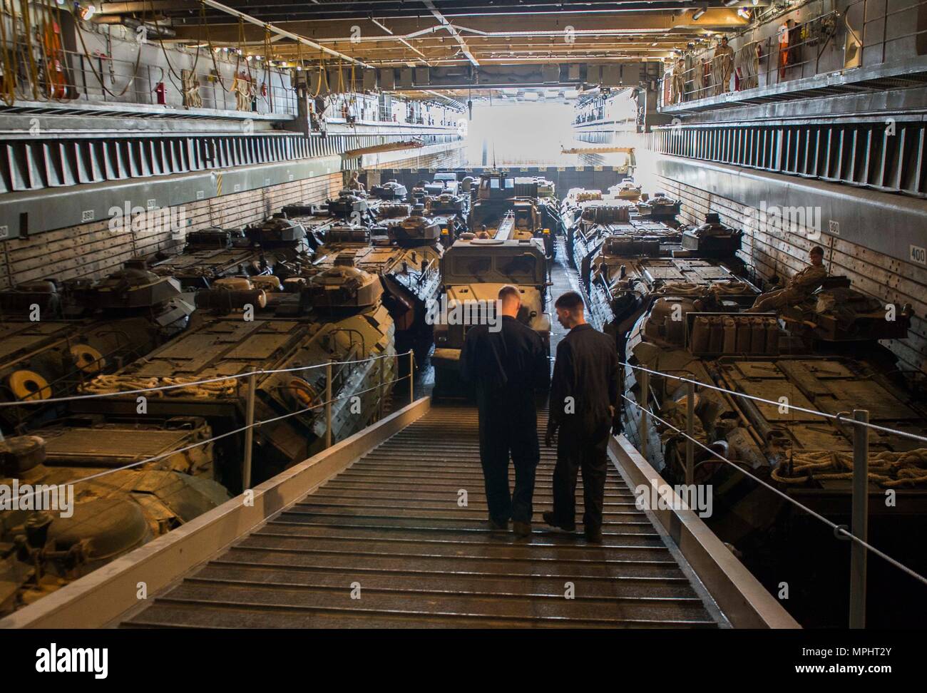 170316-N-TU910-260 U.S. 5TH FLEET AREA OF OPERATIONS (March 16, 2017 ...