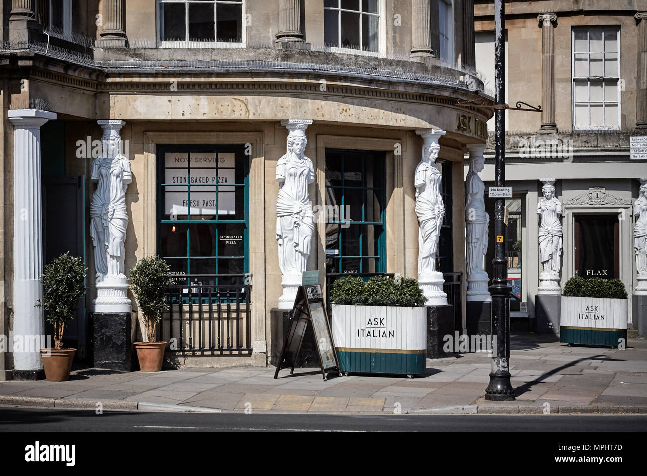 Caryatids and Italian restaurant in the Montpellier district of ...