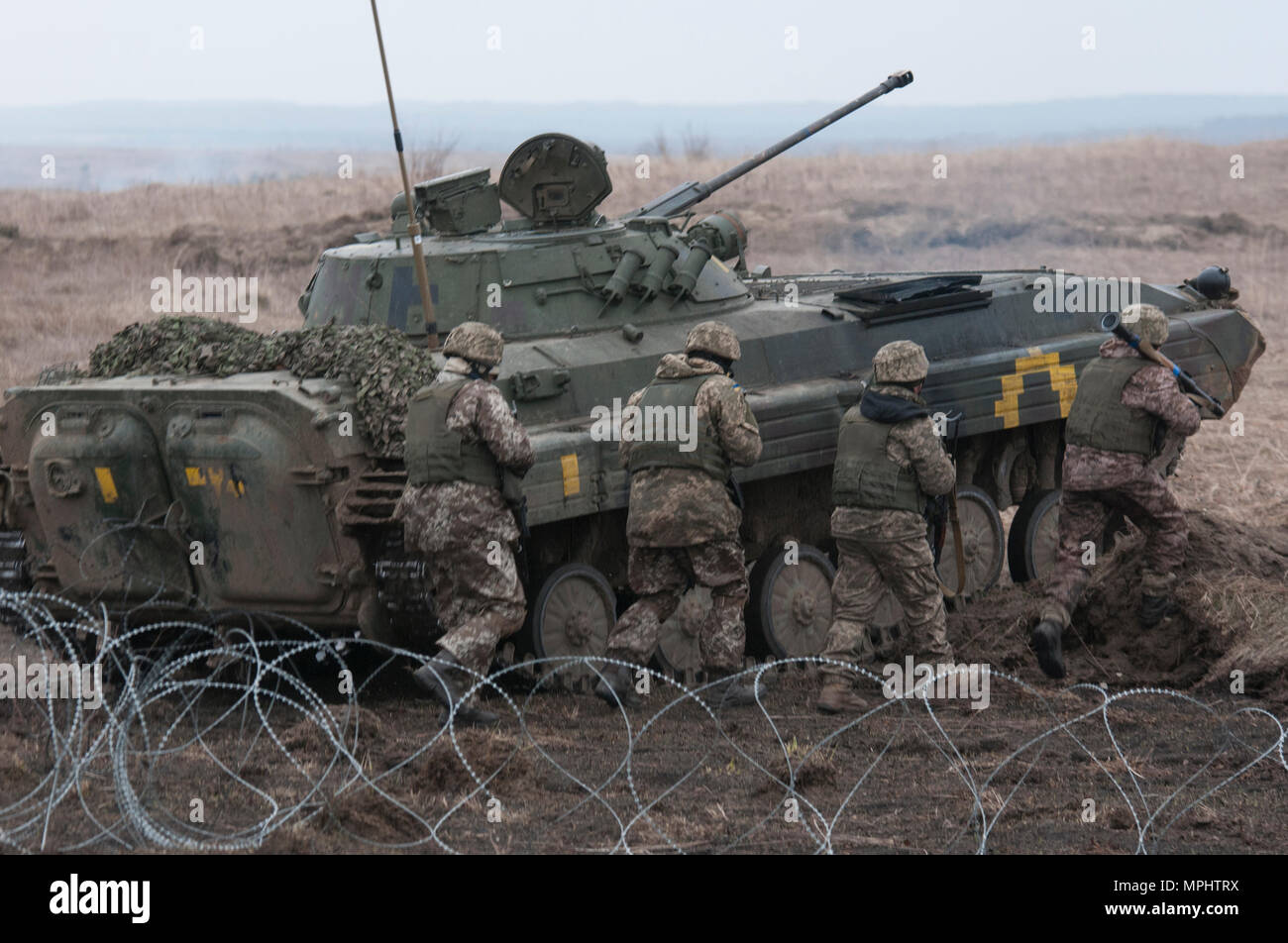 Bmp 2 hi-res stock photography and images - Alamy