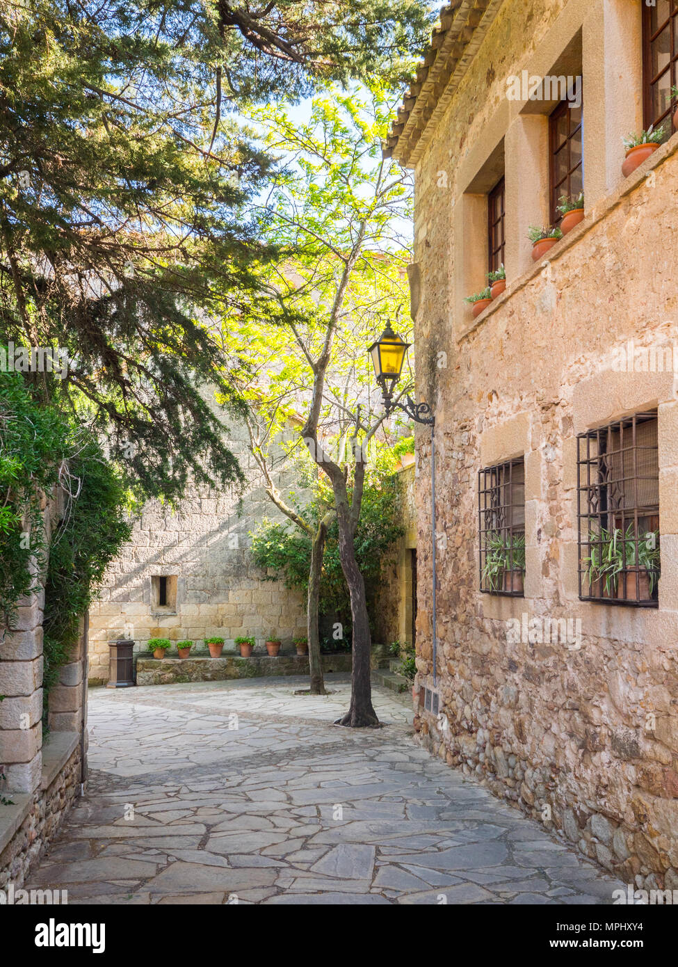 Pals spain historic village town hi-res stock photography and images ...