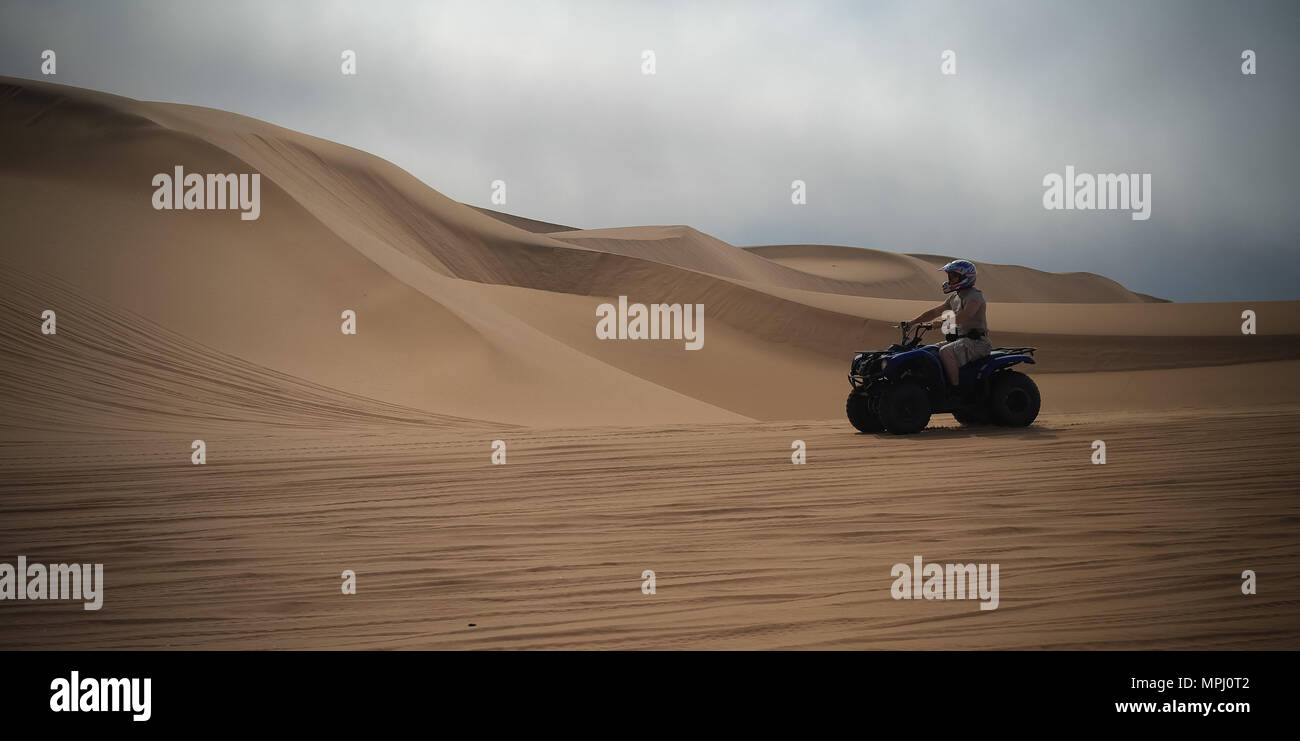 Rally Desert Driving High Resolution Stock Photography and Images - Alamy