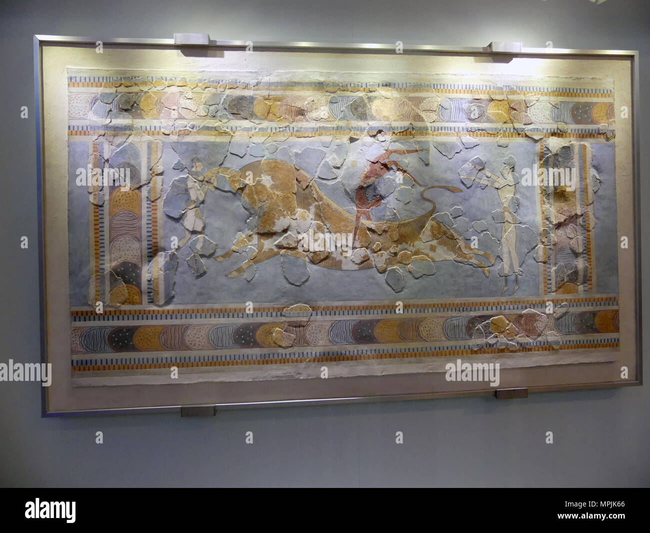 CRETE Minoan bull-leaping fresco in Heraklion Museum. Photo: Tony Gale ...