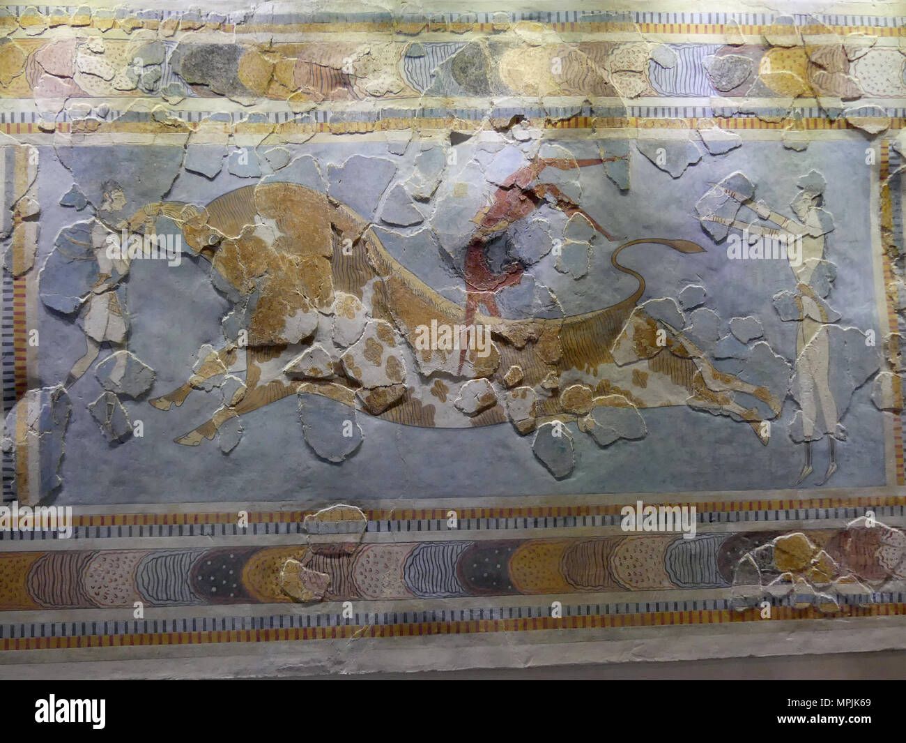 Minoan bull hi-res stock photography and images - Alamy