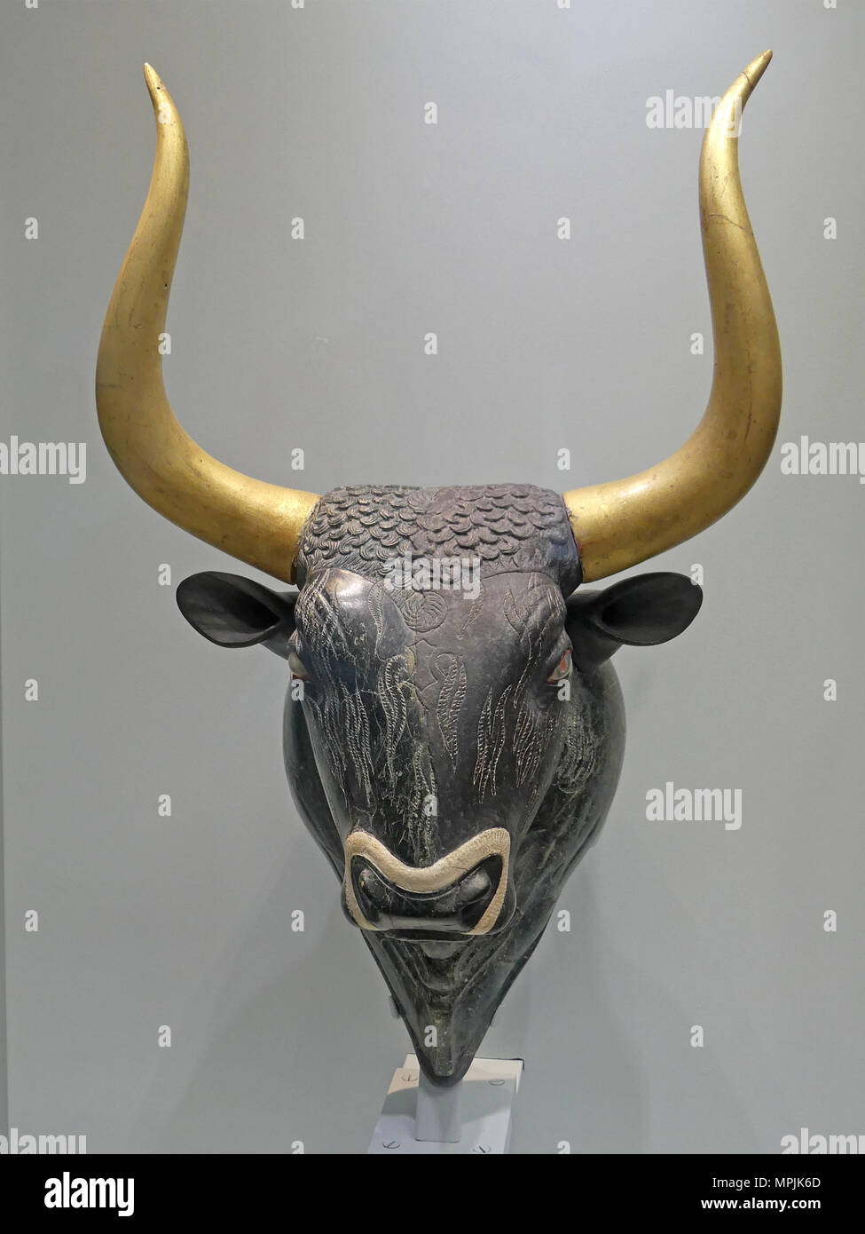 Rhyton crete hi-res stock photography and images - Alamy