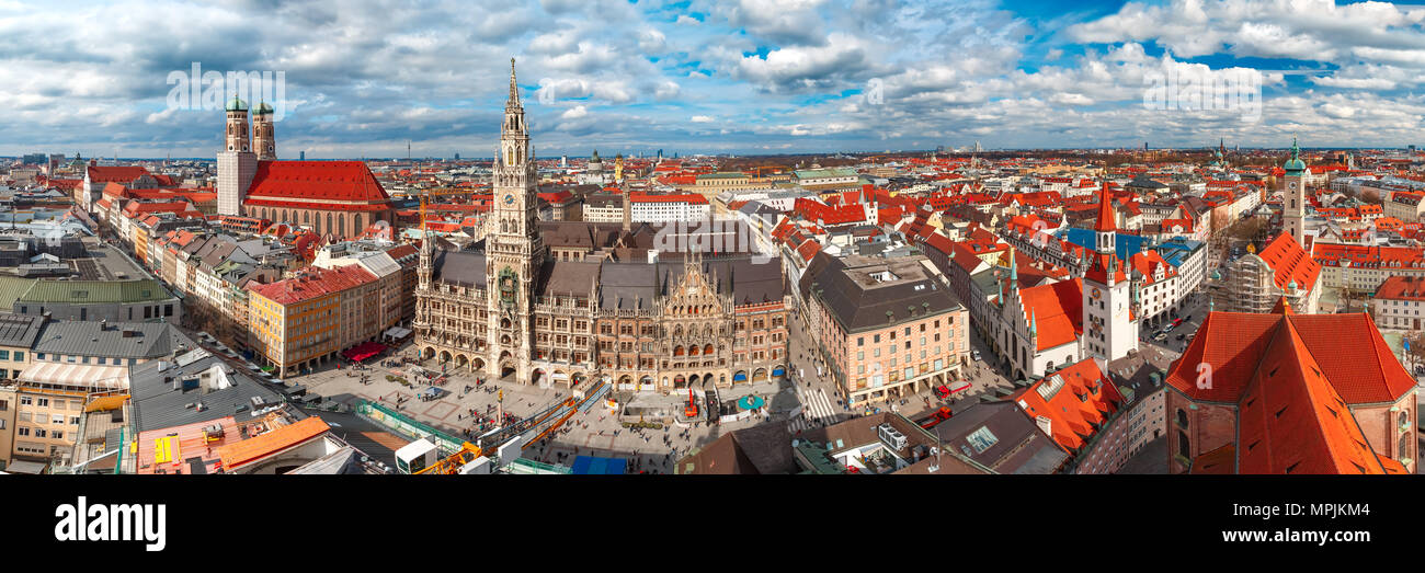 Old town munich hi-res stock photography and images - Alamy