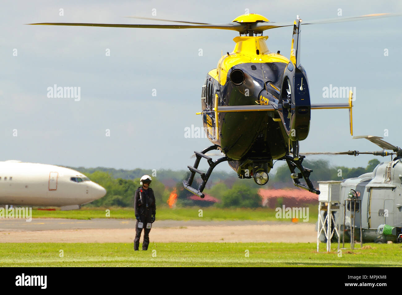 Essex Police helicopter Eurocopter EC135 G-ESEX landing at Southend ...