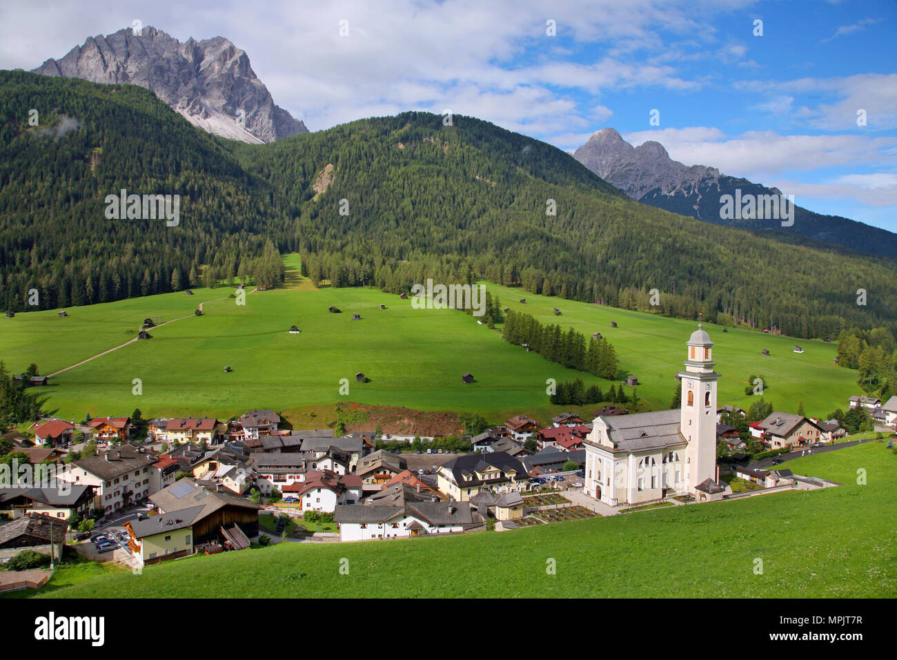 Sesto dolomite hi-res stock photography and images - Alamy