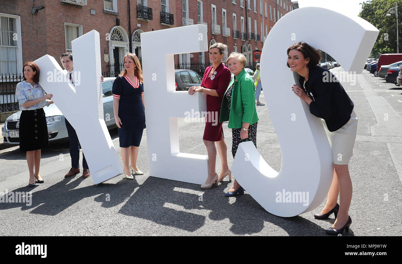 (left to right) Fine Gael politicians Hildegarde Naughton, Simon Harris ...