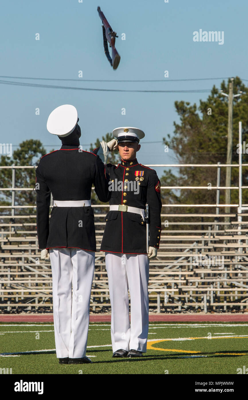 M1 garand rifles hi-res stock photography and images - Alamy