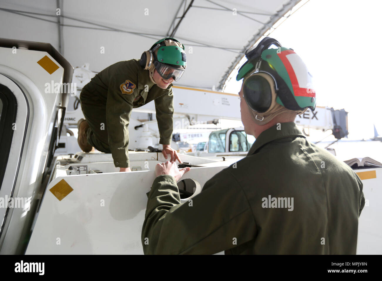 Lltt hi-res stock photography and images - Alamy