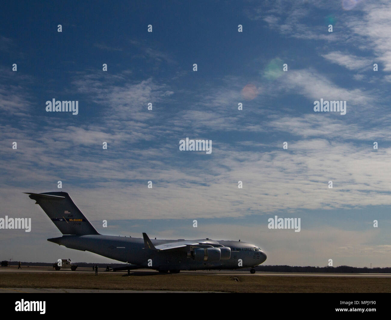 U.S. Army Reserve Soldiers assigned to the 423rd Military Police ...