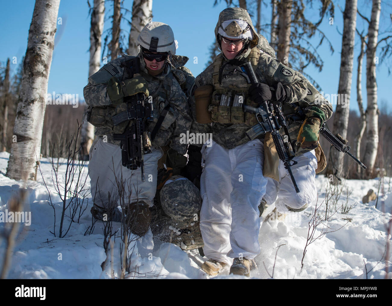 Paratroopers assigned to Apache Company, 1st Battalion, 501st Parachute ...