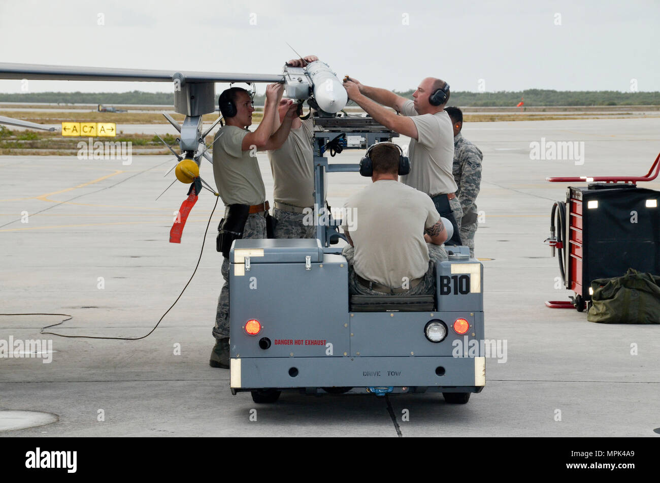 175th fighter squadron hi-res stock photography and images - Alamy