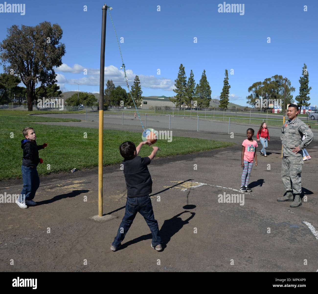 Airman 1st Class Frederick Cabling, 60th Aerial Port Squadron traffic ...