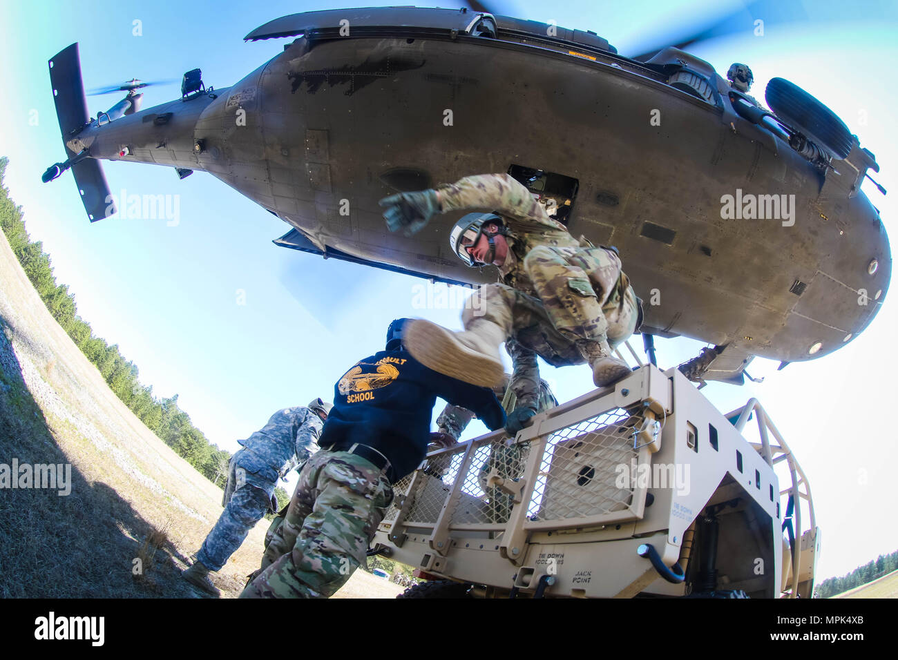 A U.S. Soldier with the XVIII Airborne Corps’ DeGlopper Air Assault ...