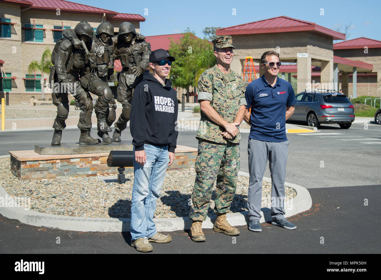 U. S. Marine Corps Col. Mount, center, Commanding Officer, Wounded ...