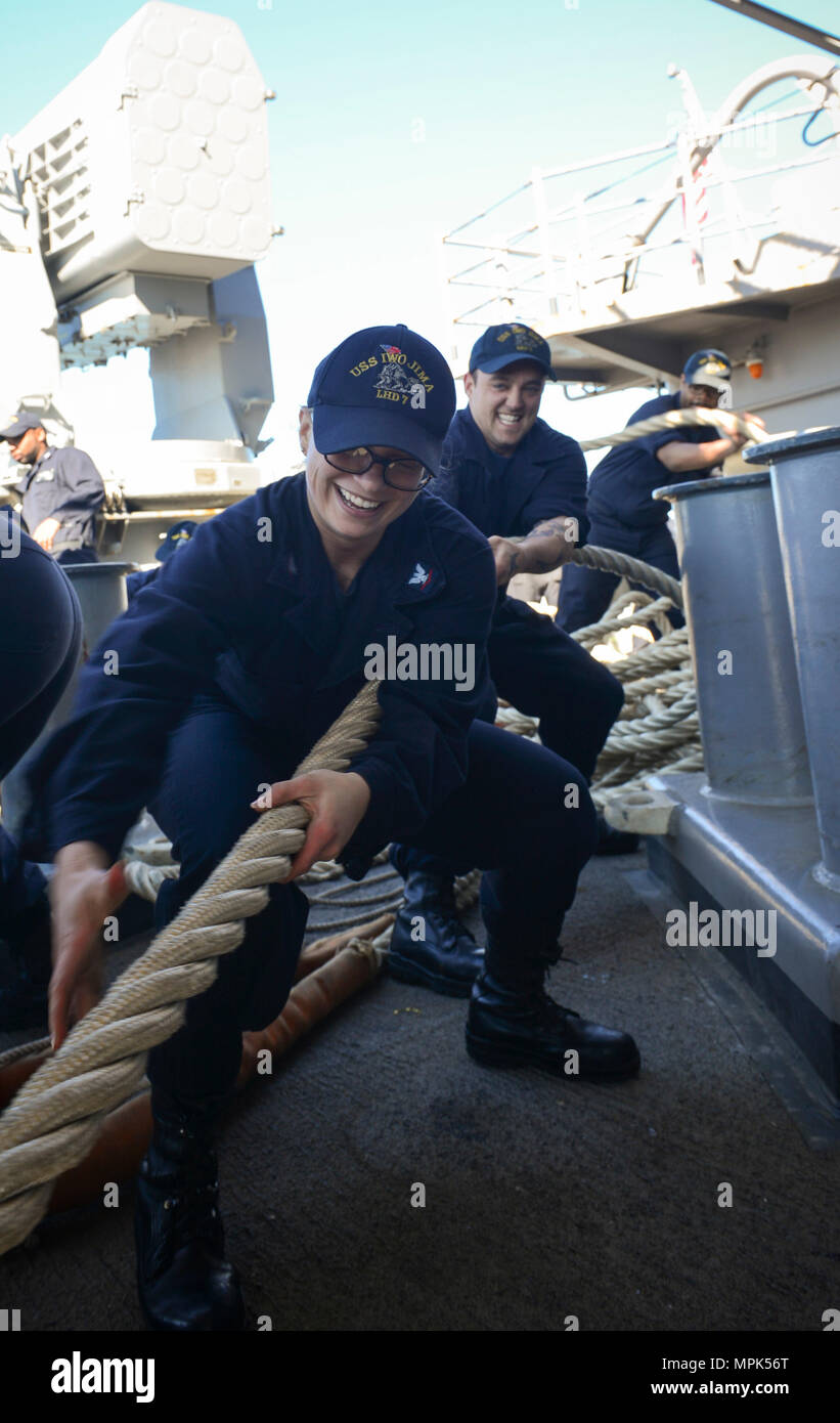 MAYPORT, Fla. (March 20, 2017) – Boatswain’s Mate 3rd Class Destiny ...