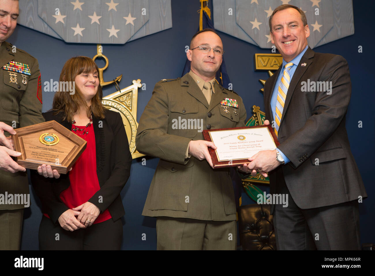Col paul r weaver hi-res stock photography and images - Alamy