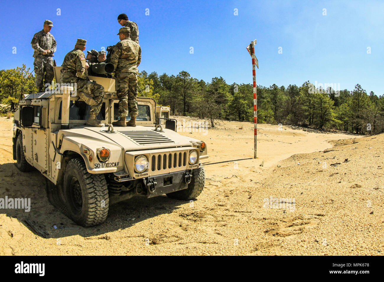 U.S. Army National Guard Soldiers from the 50th Infantry Brigade Combat ...