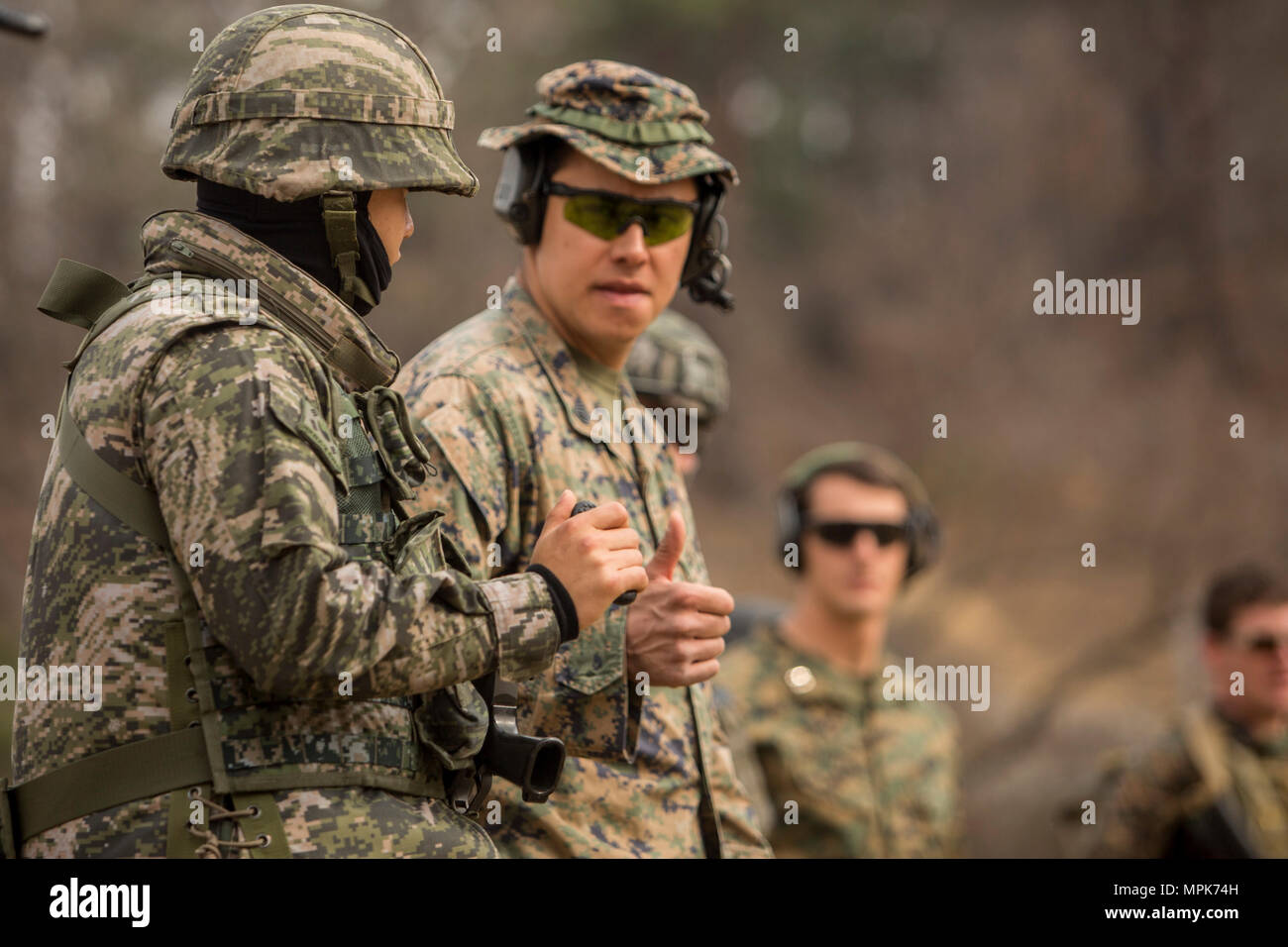 U.S. Marines with 3D Reconnaissance Battalion, 3D Marine Division, III ...