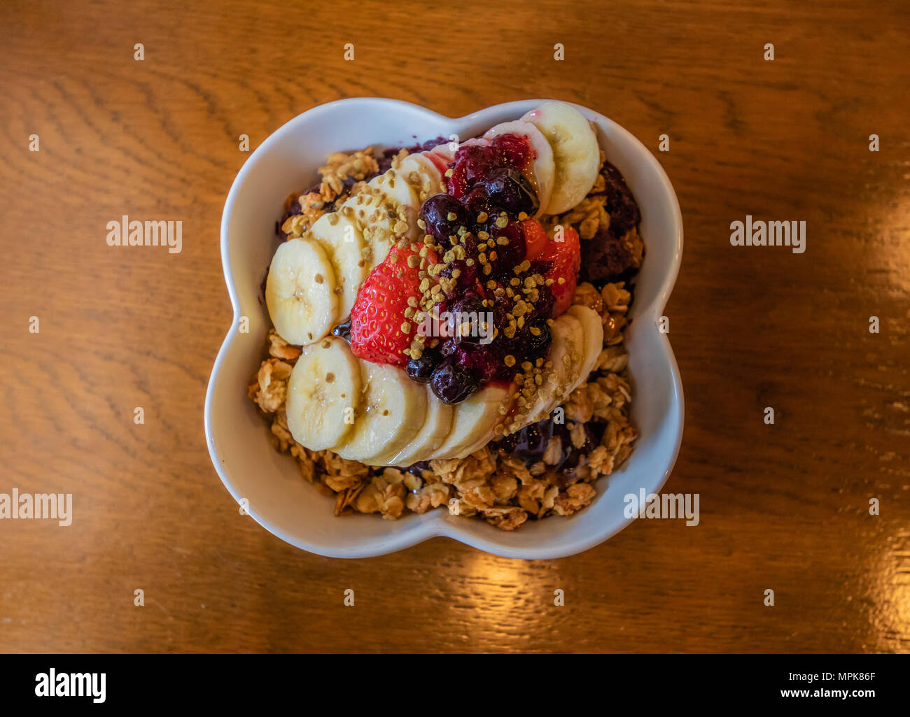 Healthy Acai berry bowl with fruit and granola Stock Photo - Alamy