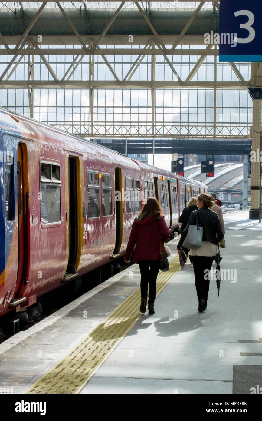 UK, England, London, Waterloo station platform 3 Stock Photo - Alamy
