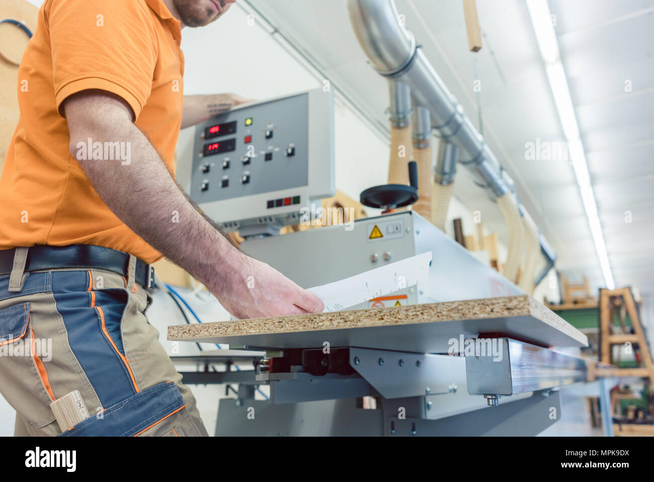 Veneering machine hi-res stock photography and images - Alamy
