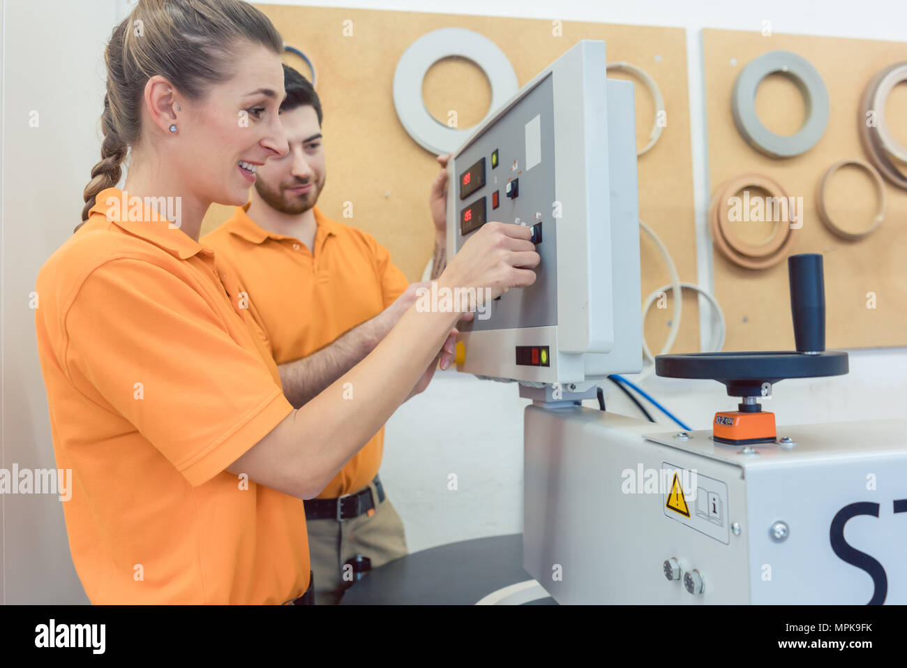 Veneering Machine High Resolution Stock Photography and Images - Alamy