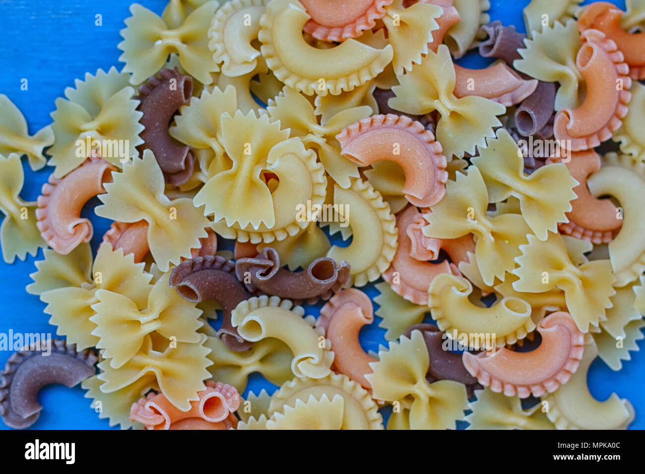 Mixed pasta shapes hi-res stock photography and images - Alamy