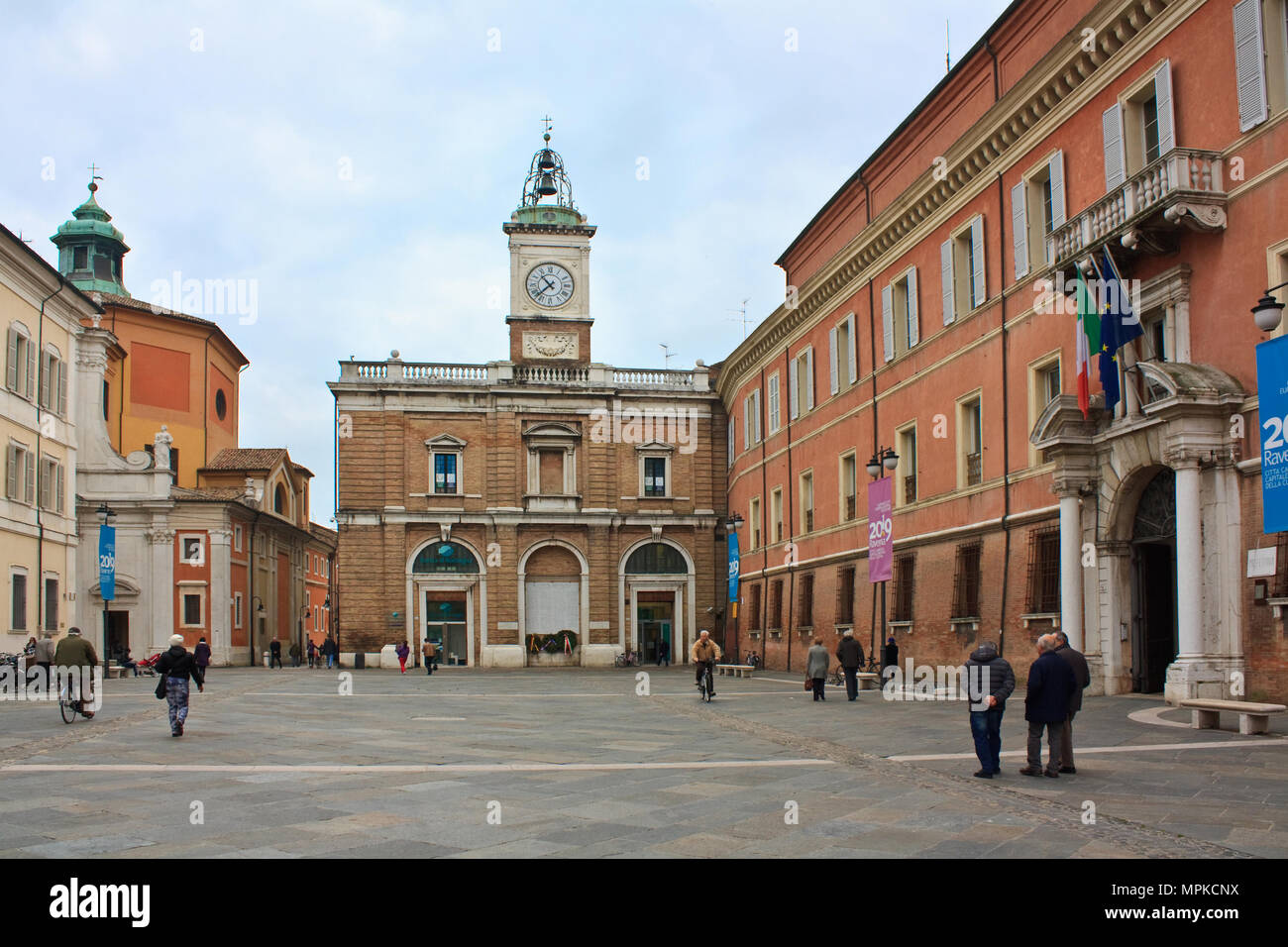 Ravenna square italy hi-res stock photography and images - Alamy