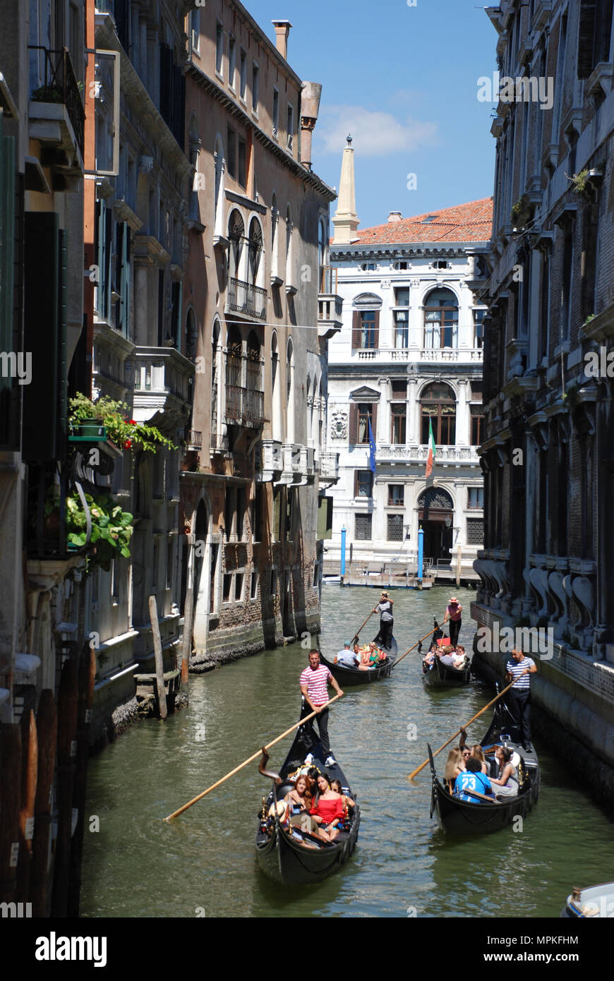 Venetian crowded summer busy hi-res stock photography and images - Alamy