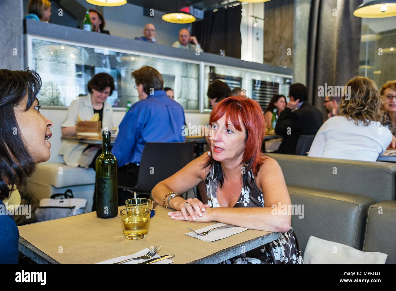 Daylight factory cafe hi-res stock photography and images - Alamy
