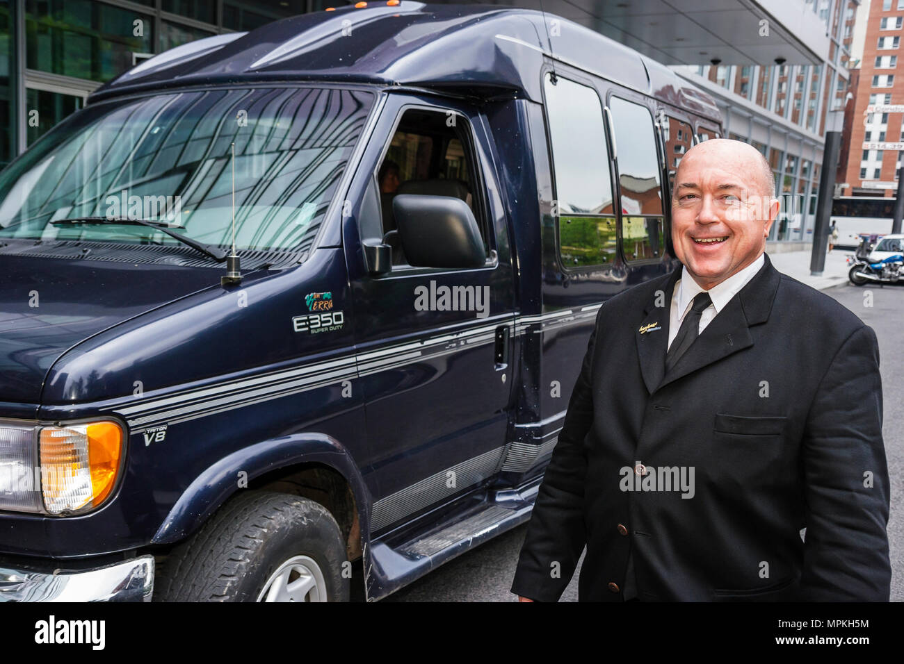 Jean paul riopelle square hi-res stock photography and images - Alamy