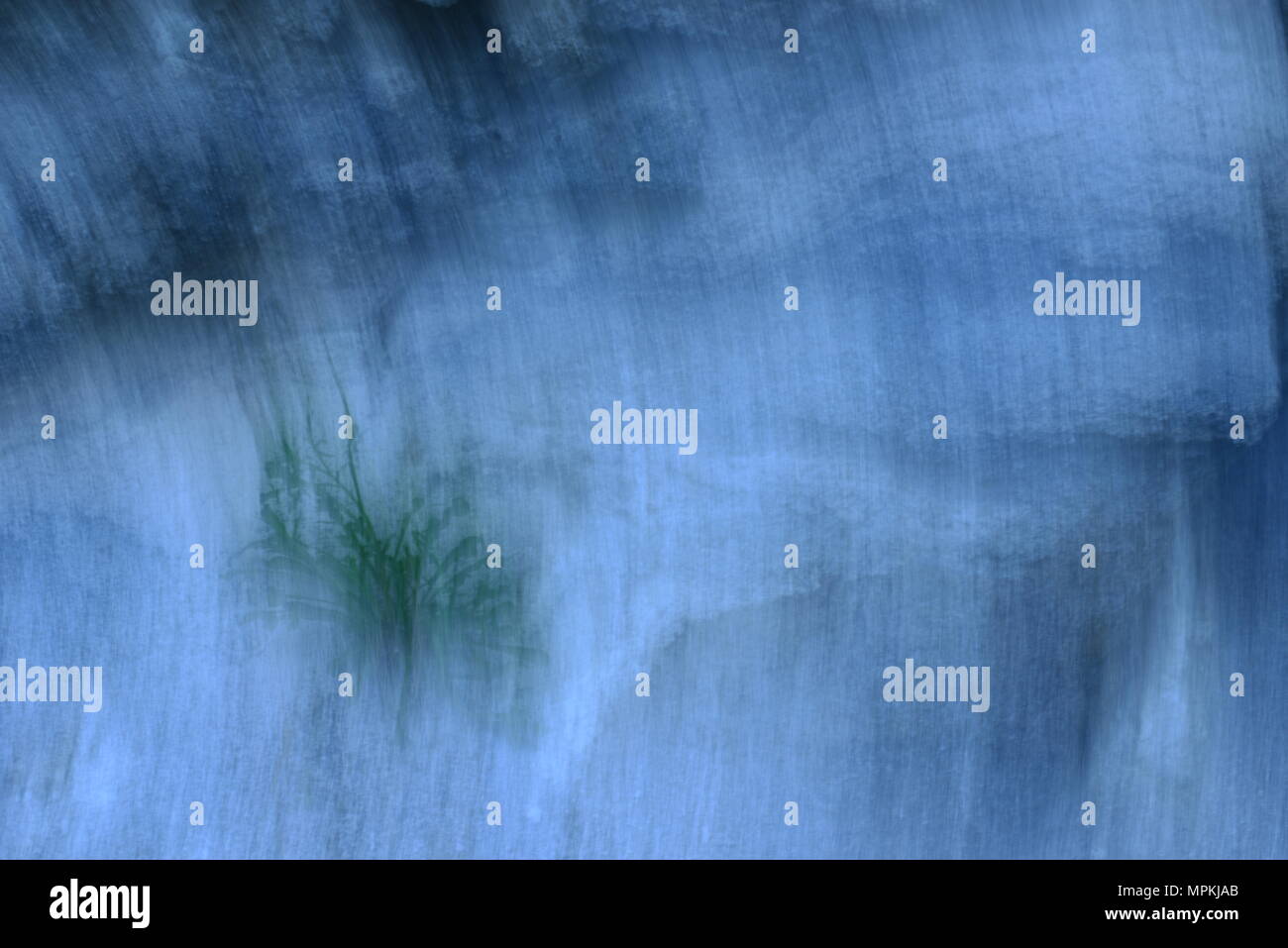 Strong motion hi-res stock photography and images - Alamy