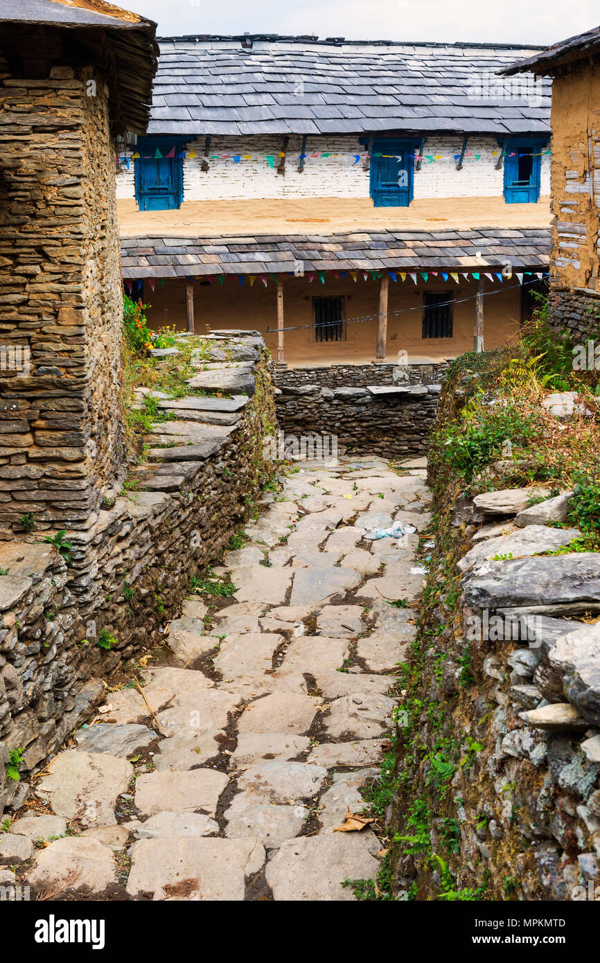 Nepal village mountain hi-res stock photography and images - Alamy