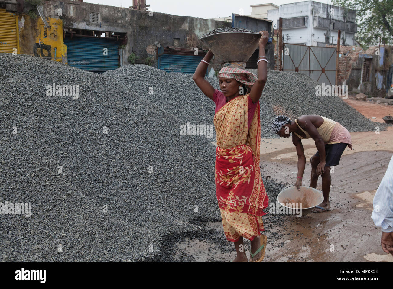 Labourer carrying hi-res stock photography and images - Alamy