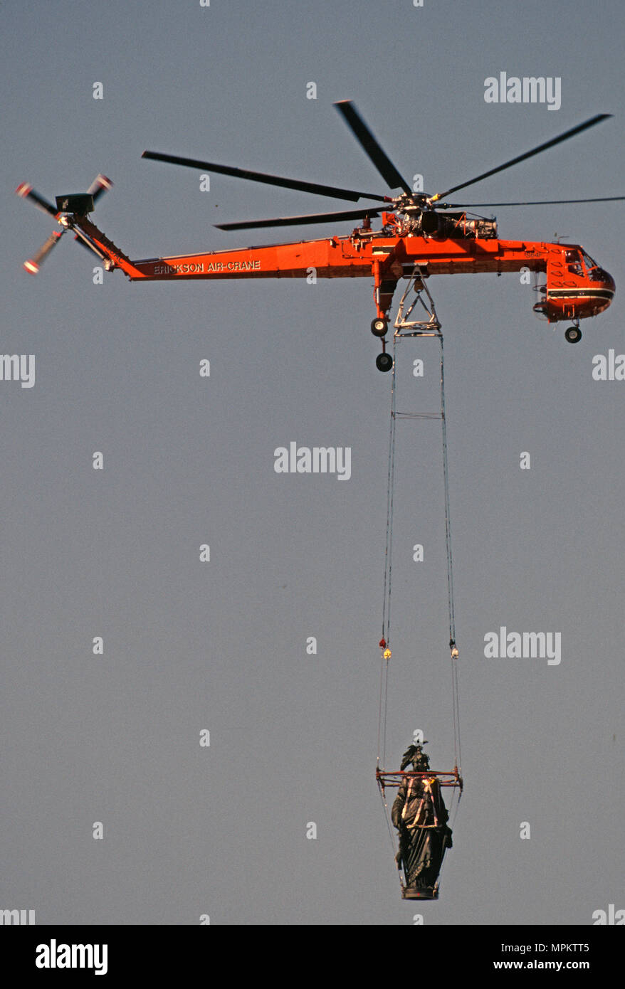 Sikorsky sky crane helicopter hi-res stock photography and images - Alamy
