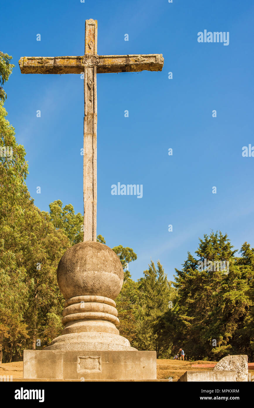 Cerro de la Cruz cross overlooking Antigua, Guatemala Stock Photo - Alamy