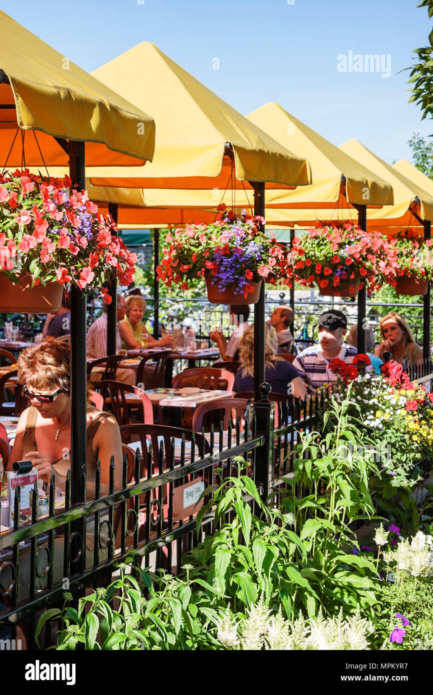 Al fresco restaurant restaurants cafe cafes sidewalk outside outdoors ...