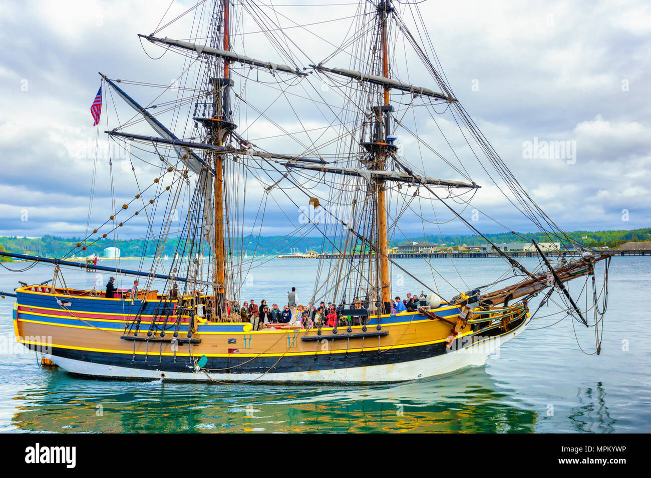Starboard side of ship hi-res stock photography and images - Alamy