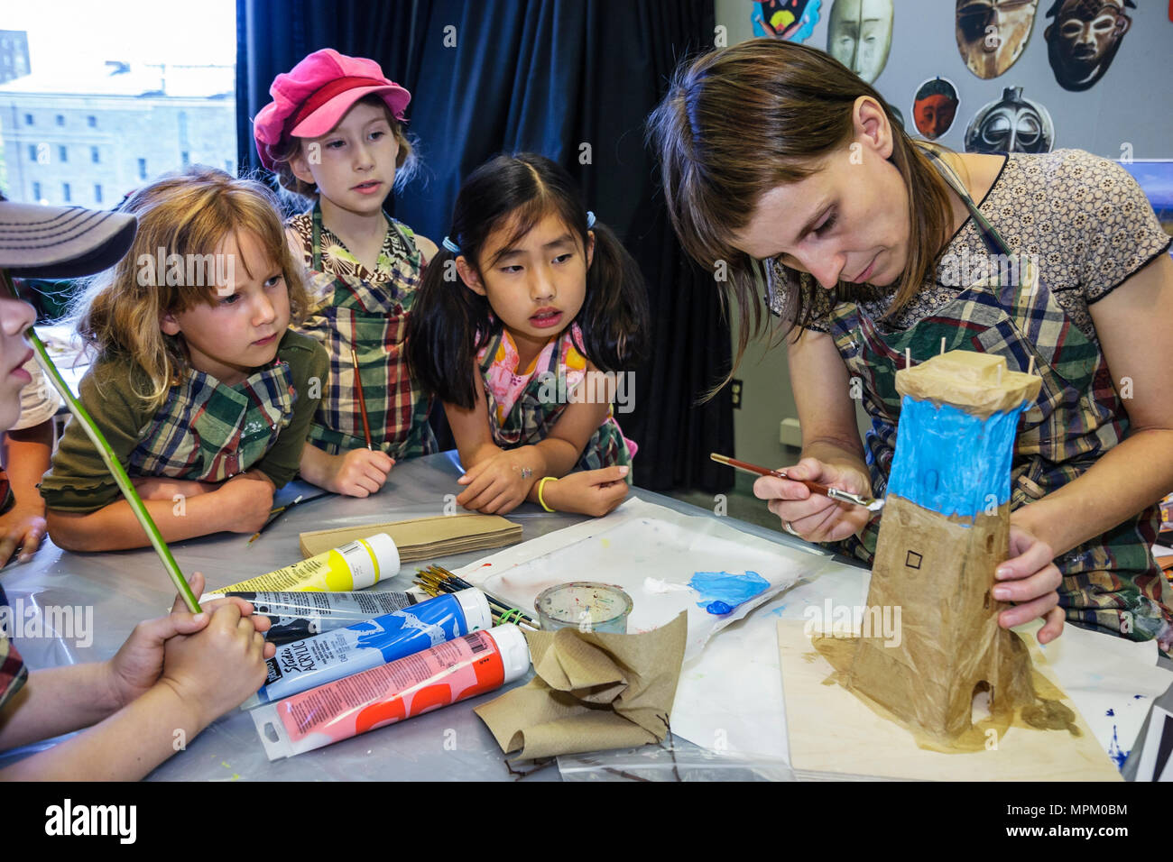 Student paper mache hi-res stock photography and images - Alamy