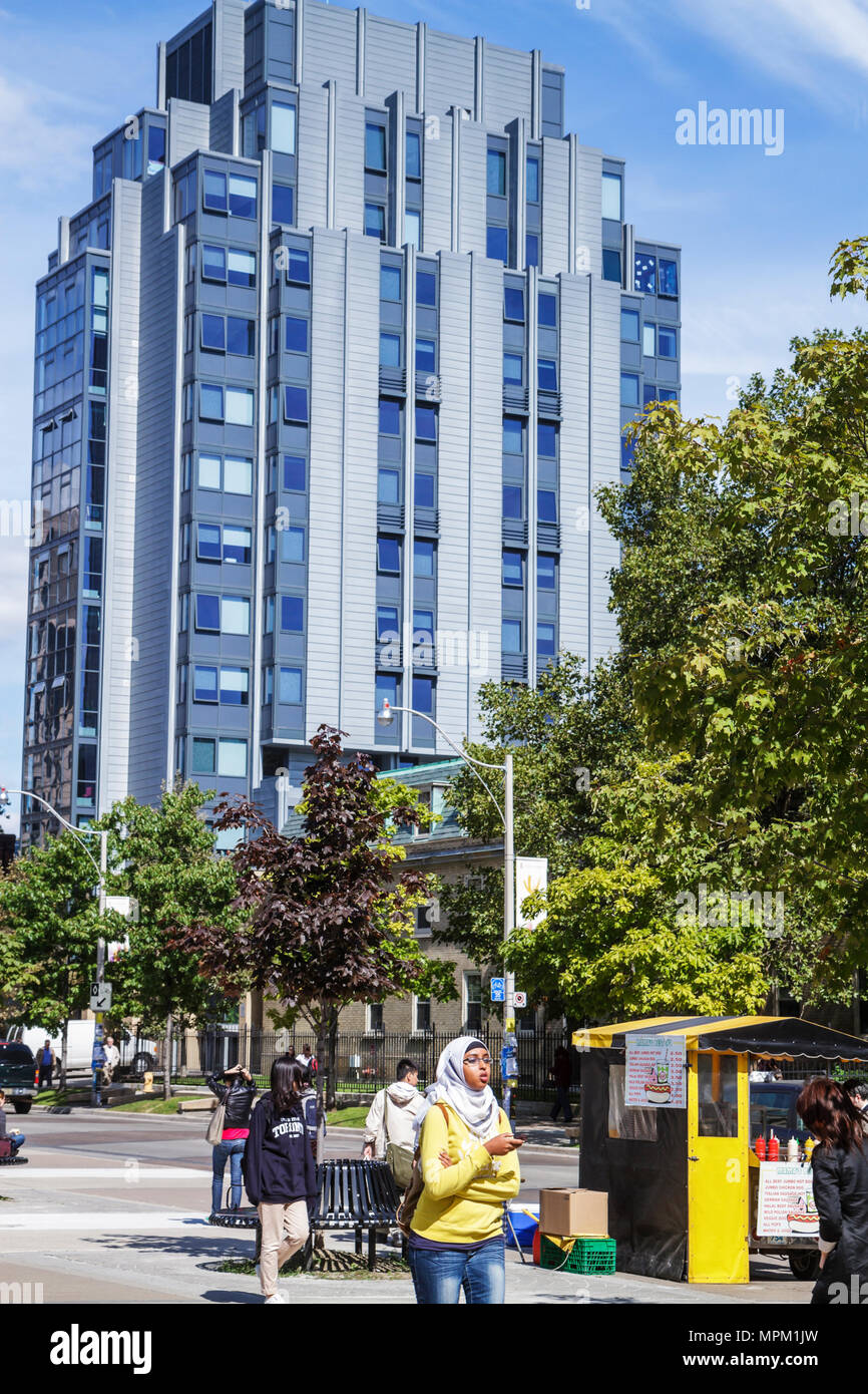 University toronto st george street hi-res stock photography and images ...