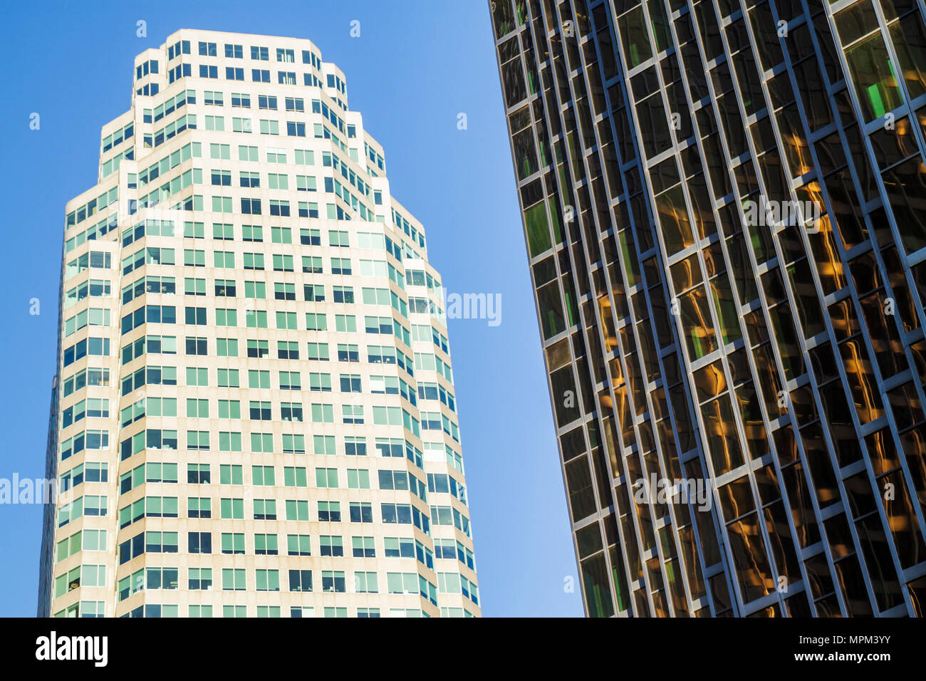 Td canada trust tower hi-res stock photography and images - Alamy