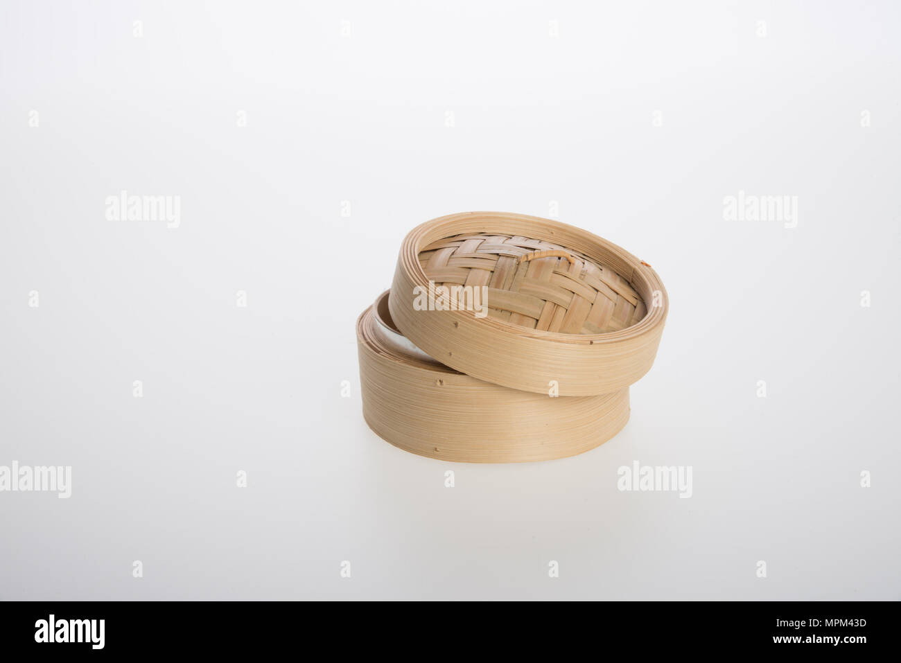 Chinese Bamboo Steamed or Bamboo Steamed for dimsum on background Stock ...