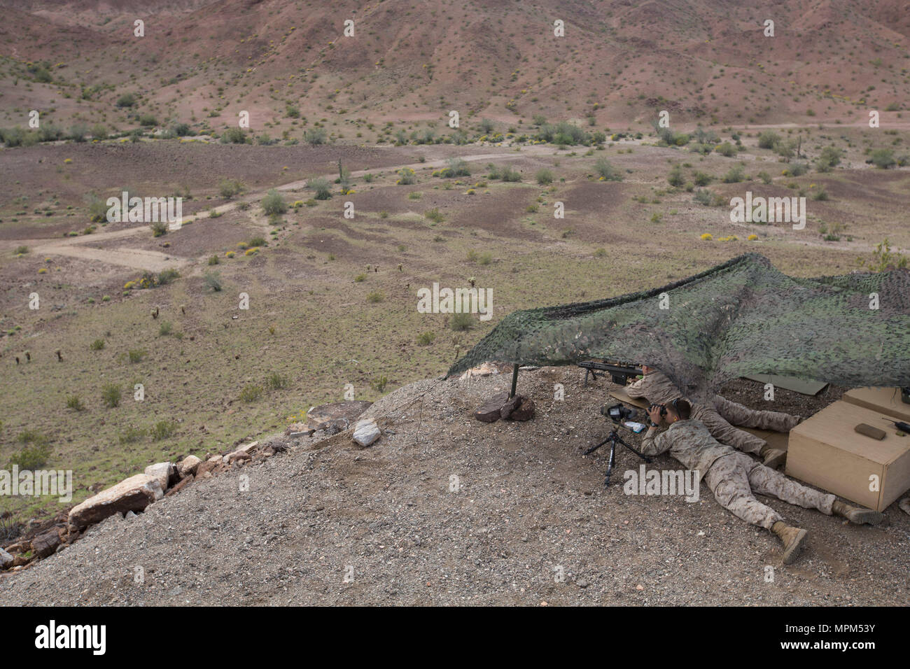 U.S. Marines with Weapons Company, 2nd Battalion, 6th Marine Regiment ...