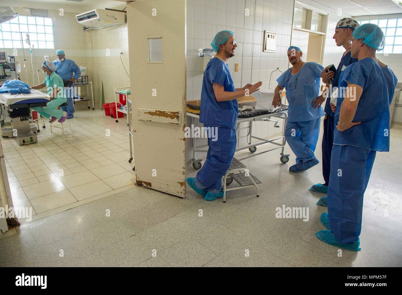 Destroyer rooms central hospital hi-res stock photography and images ...