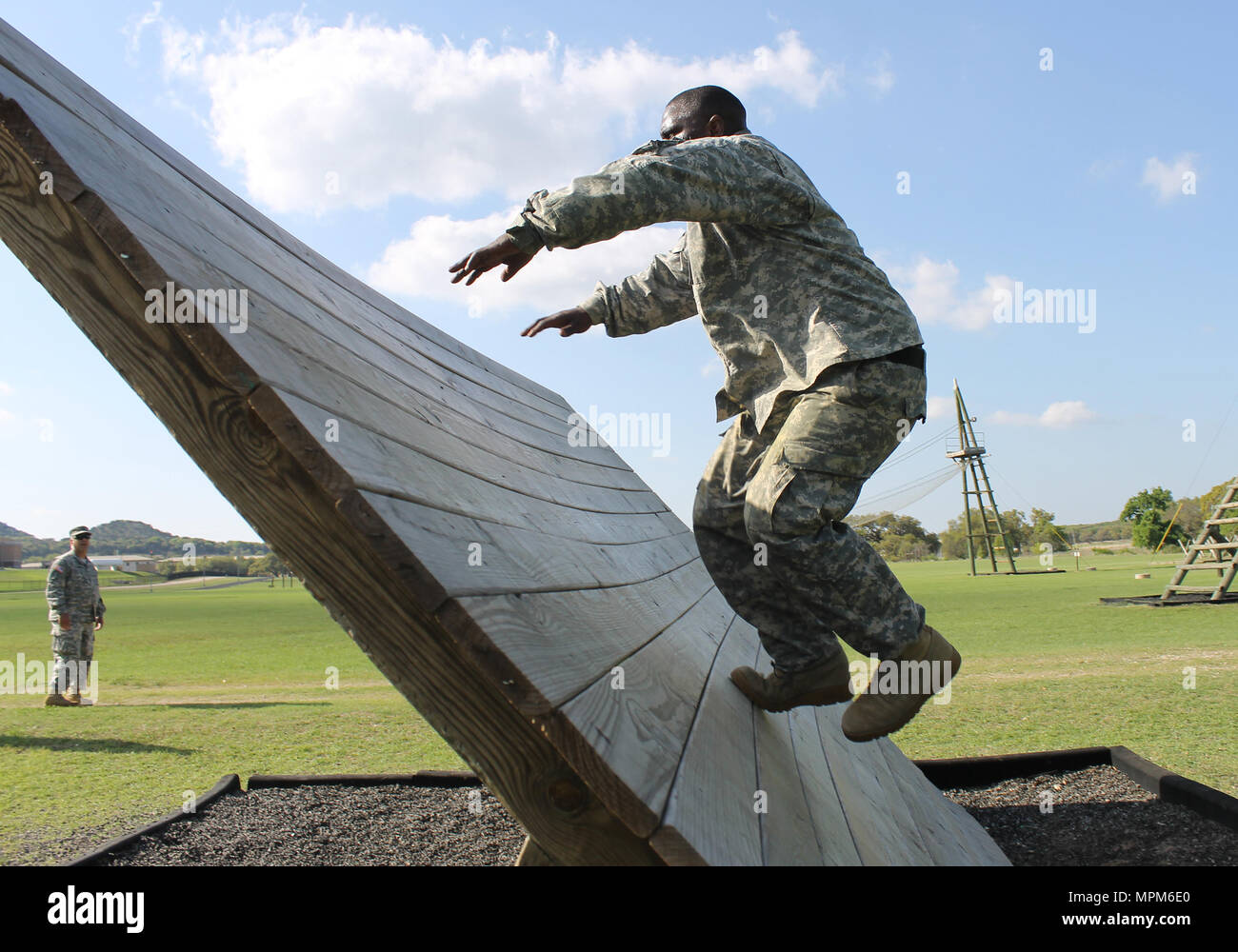 Army Reserve Staff Sgt. Vanqualis Battles, 1st Brigade, 98th Training ...